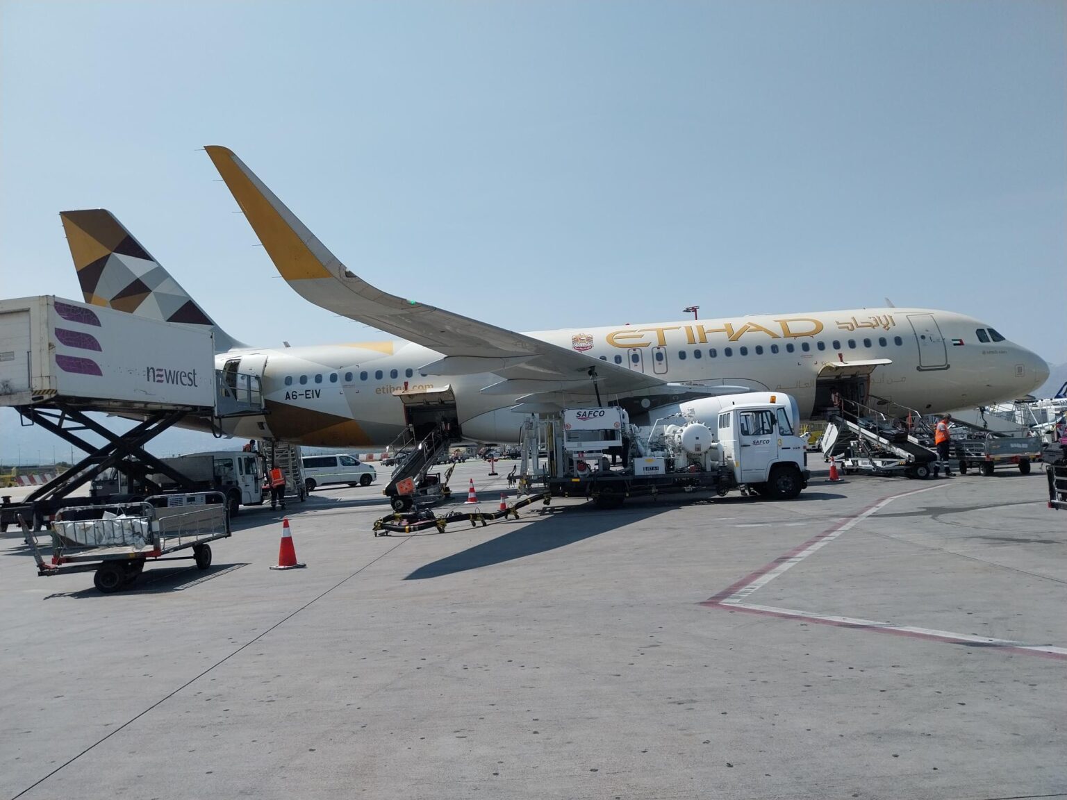 Newrest Hellas welcomes the return of Etihad Airways to Athens for the ...